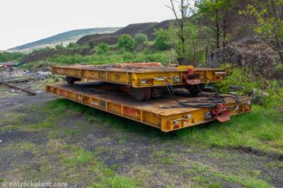 Philmor trailers #2008 (top) and #2007 (bottom) - Photo — ontrackplant.com
