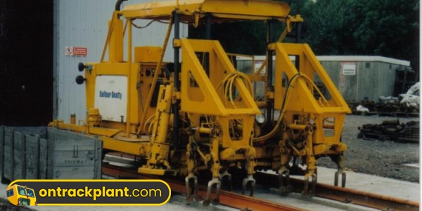 Mystery Balfour Beatty Canron Vibratool - Photo — ontrackplant.com