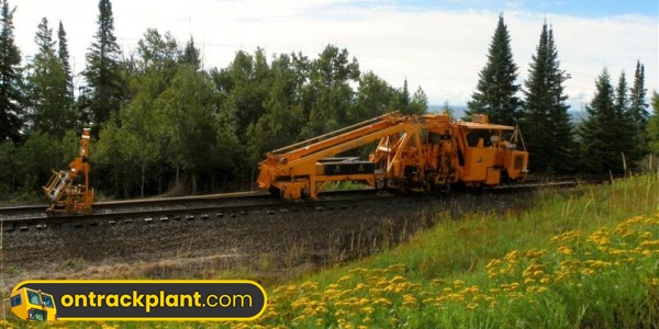 Harsco Pandrol Jackson Switch Tamper 6700 - Photo — ontrackplant.com