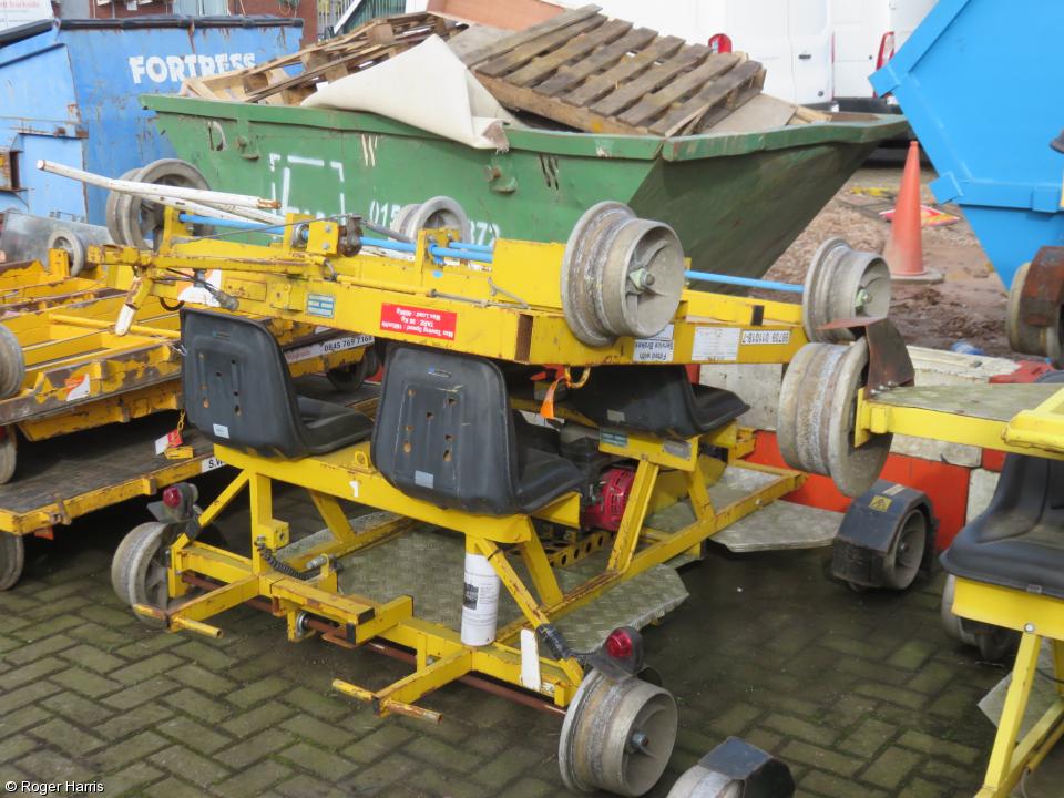 ST/02/21 - Geismar Steel EGO4 four seater trolley — ontrackplant.com