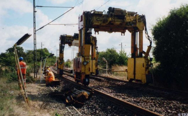 78411 - Donelli PD350 Single Line Track Relayer — ontrackplant.com