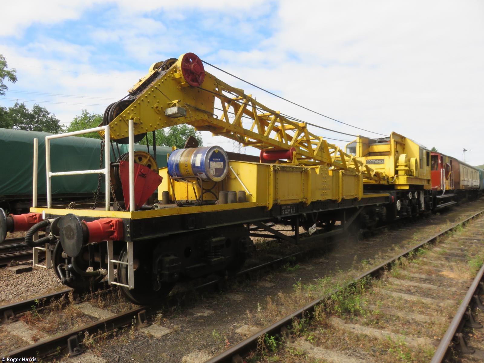 DRA81549 - Booth RCE Heavy Duty Diesel Hydraulic Crane — ontrackplant.com