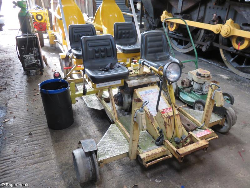 ST/03/56 - Geismar Steel EGO4 four seater trolley — ontrackplant.com