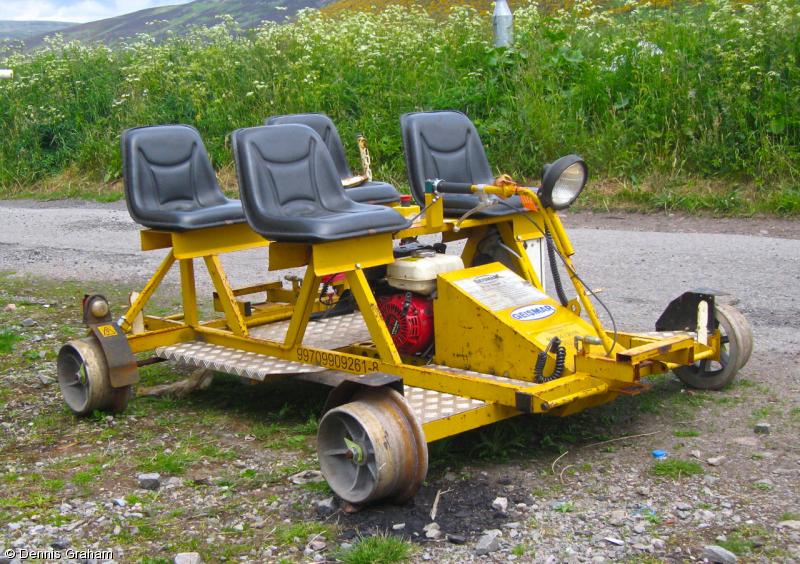 ST/09/03 - Geismar Steel EGO4 four seater trolley — ontrackplant.com