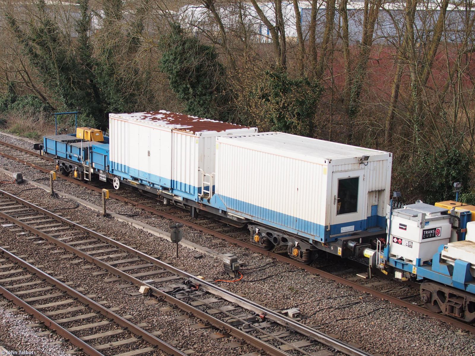 95389 - Bogie Container Flat Wagon — ontrackplant.com