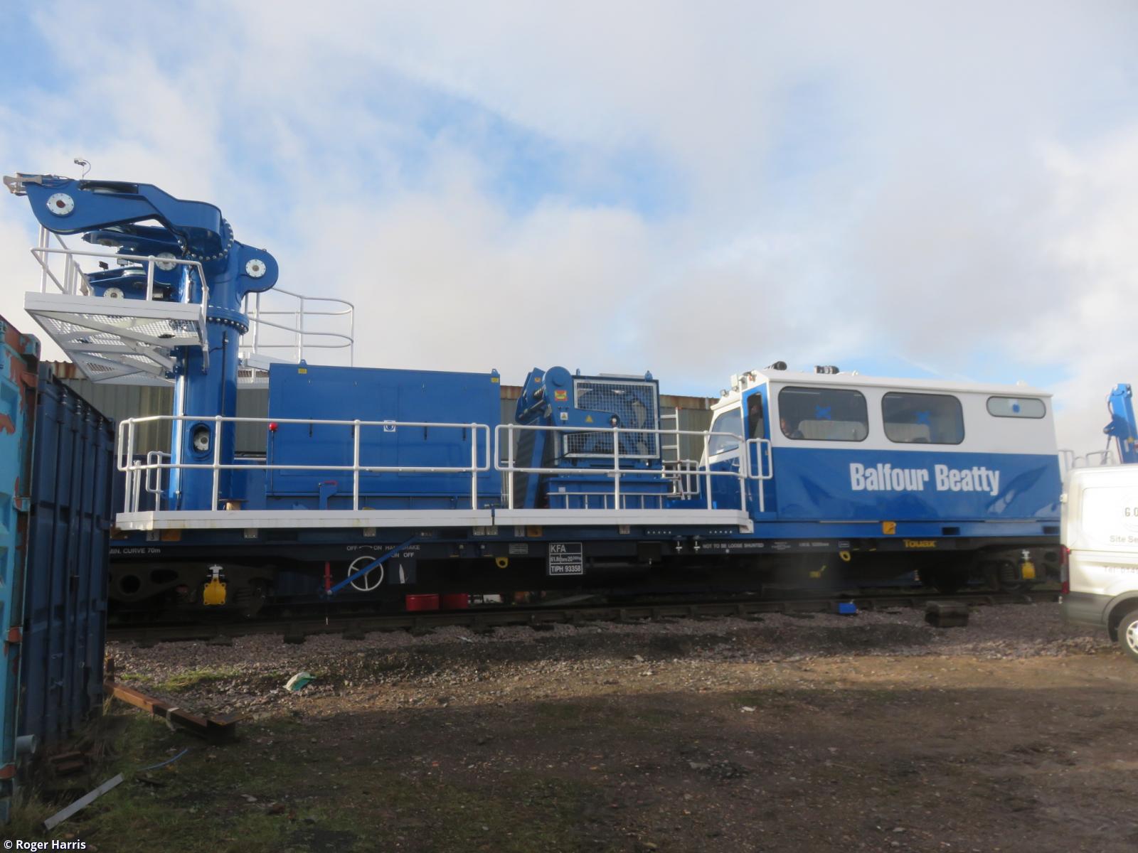 93358 - KFA Wagon with Balfour Beatty "ElecLink" wiring module & cabin ...