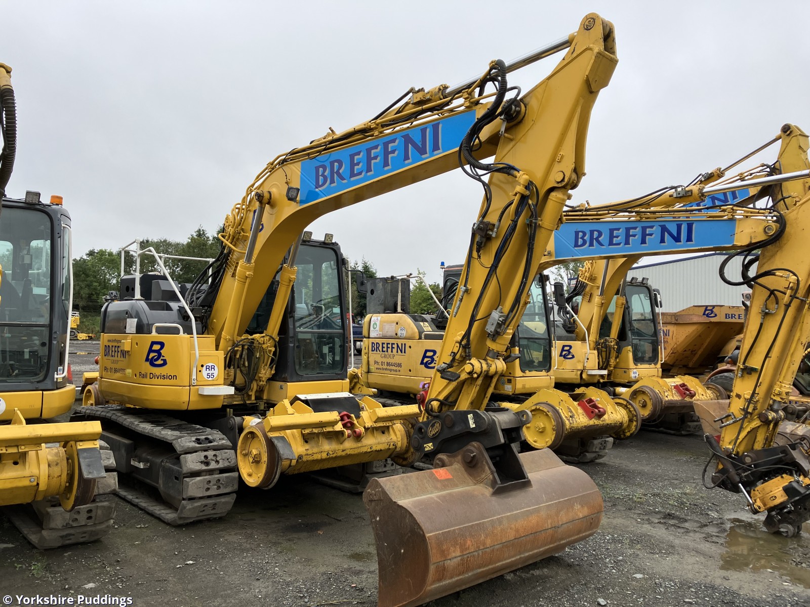 Breffni Hire - Komatsu PC128 Crawlerailer — ontrackplant.com
