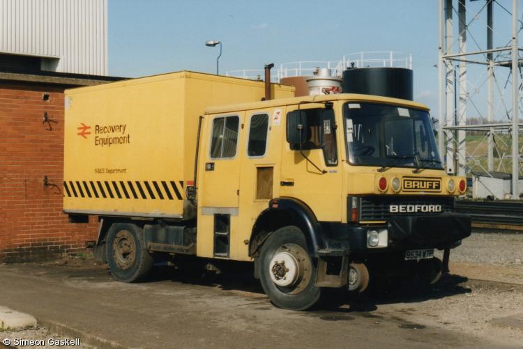 - Bedford Crew Cab Recovery Van — ontrackplant.com