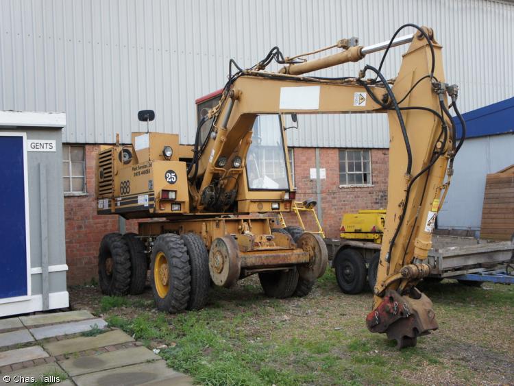 Scrapped 25 - Case Poclain 688P — ontrackplant.com