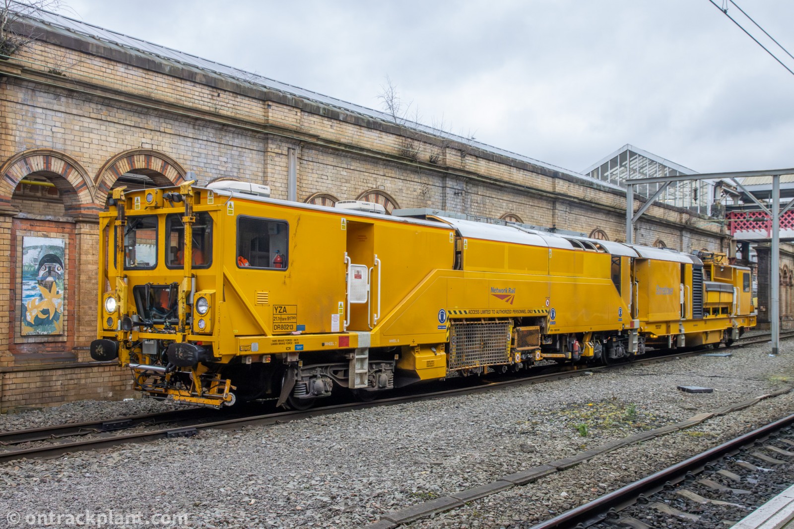DR80213 - Harsco Track Technologies Stoneblower — ontrackplant.com