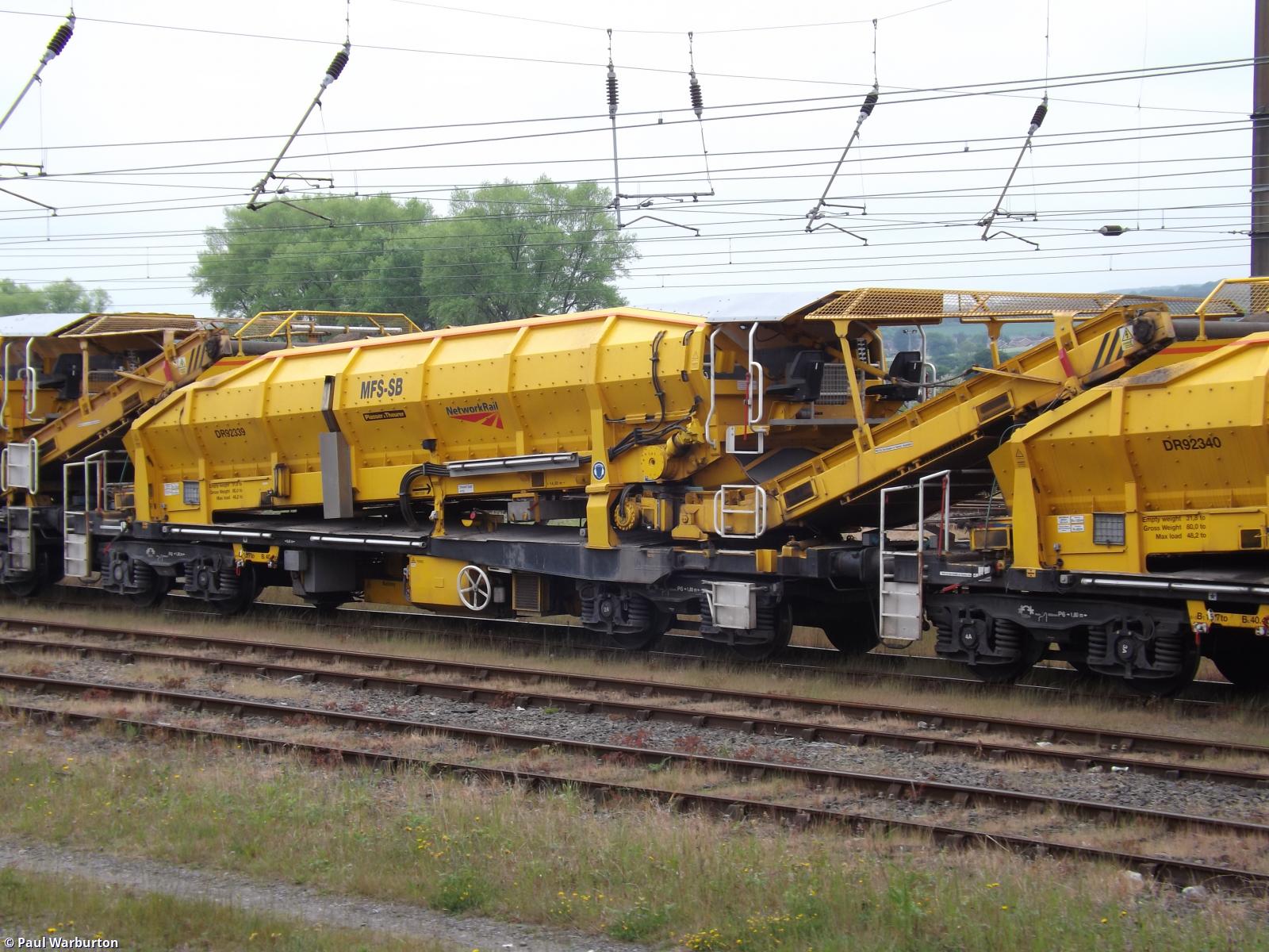 92339 - Plasser & Theurer MFS-SB Swivel Conveyor Wagon — ontrackplant.com