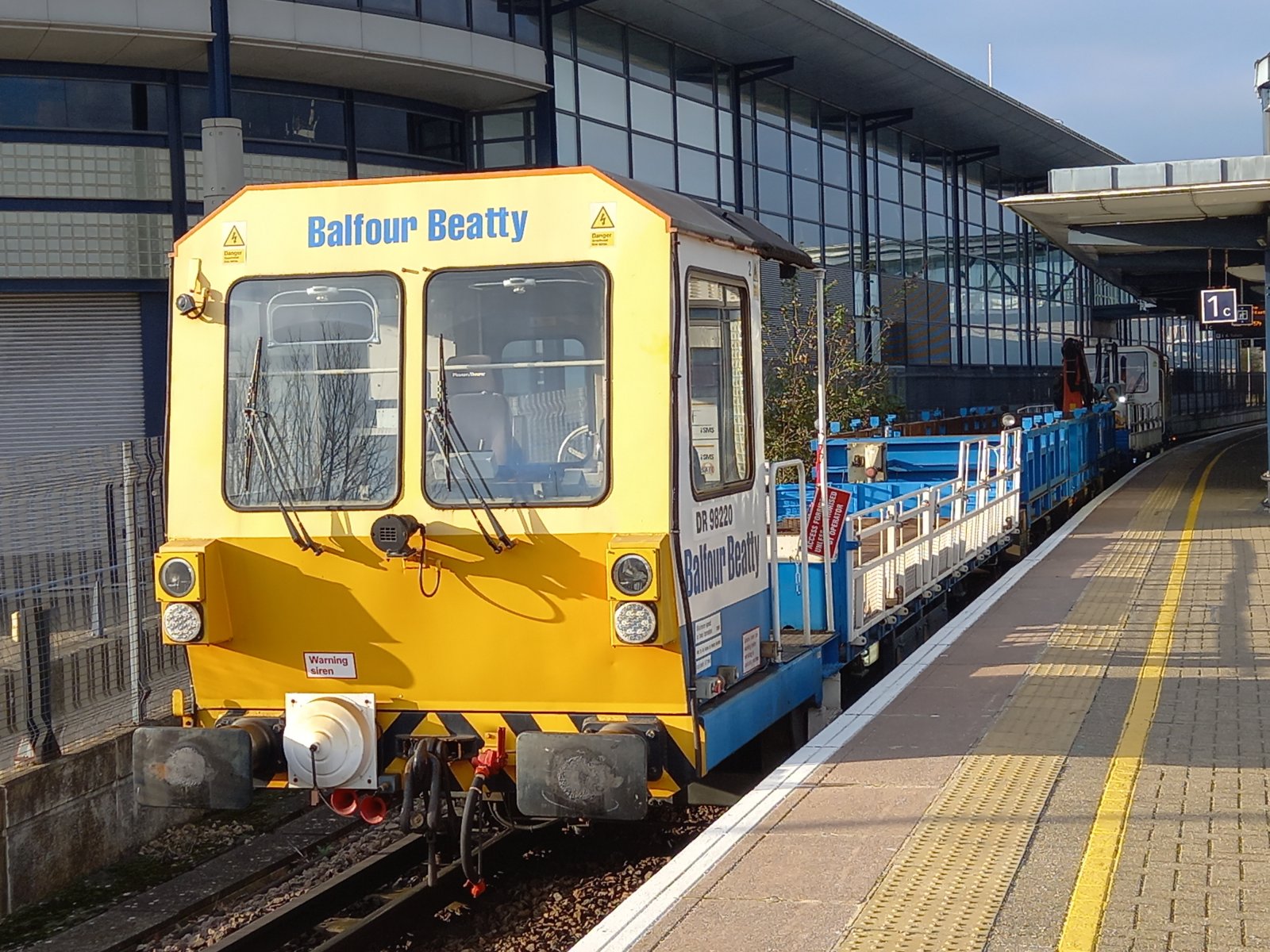 DR98220 - Plasser & Theurer GP-TRAMM — ontrackplant.com