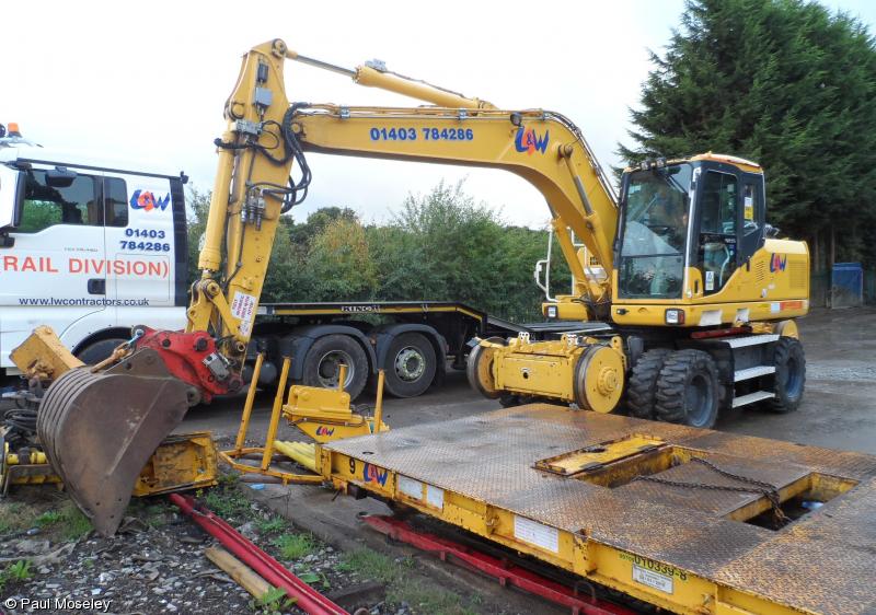 Ground Control - Komatsu PW160 Megarailer — ontrackplant.com