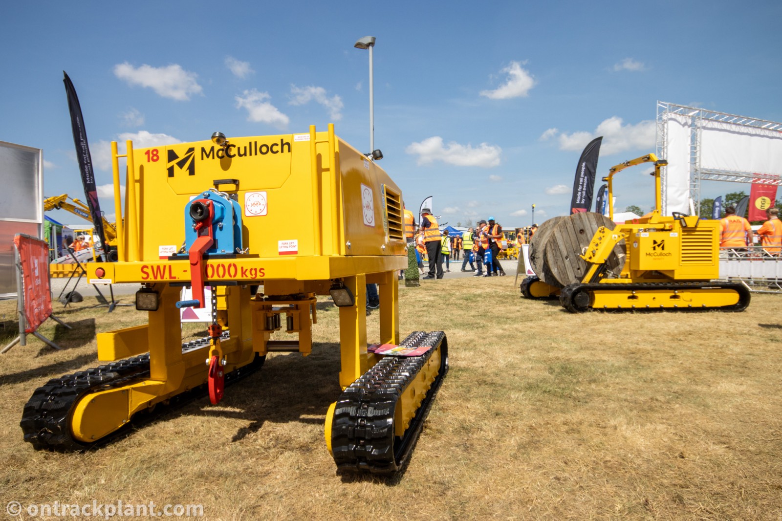 McCulloch Group - Tracked rail/panel/sleeper mover — ontrackplant.com