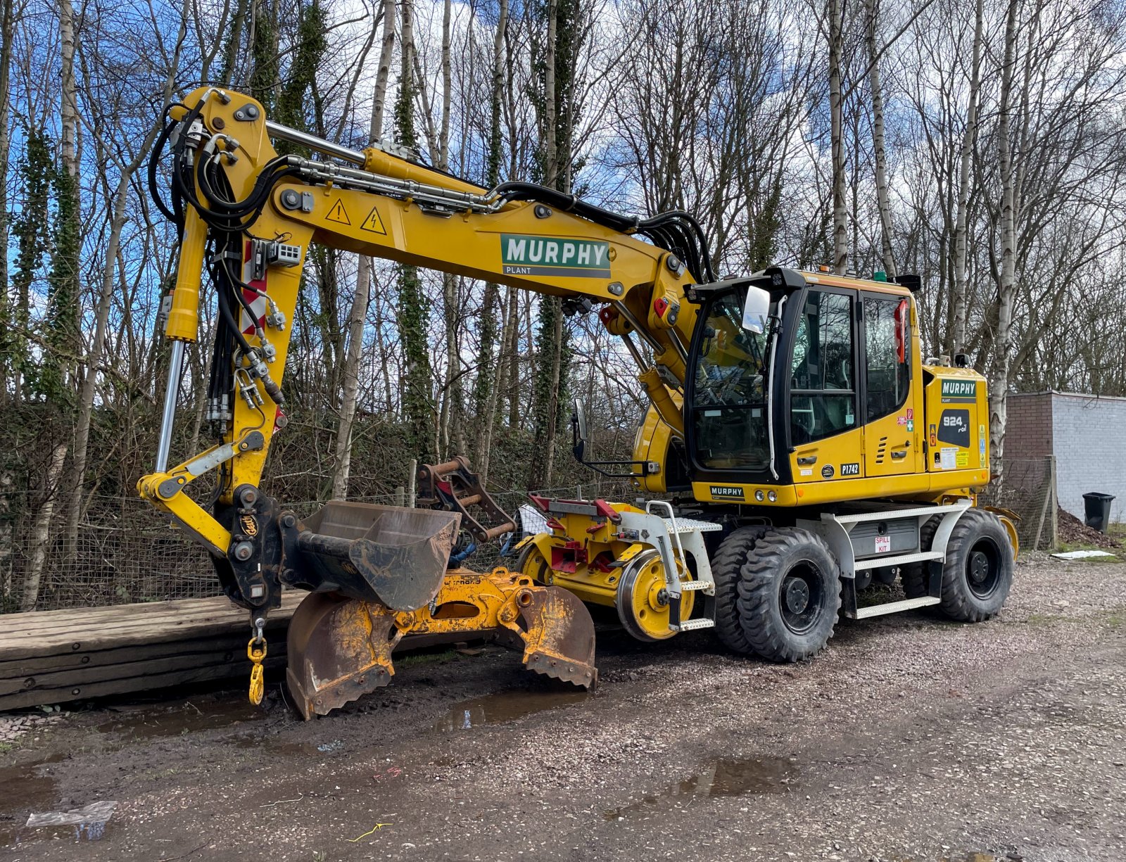 Murphy P1742 - Liebherr A924 Rail Litronic — ontrackplant.com