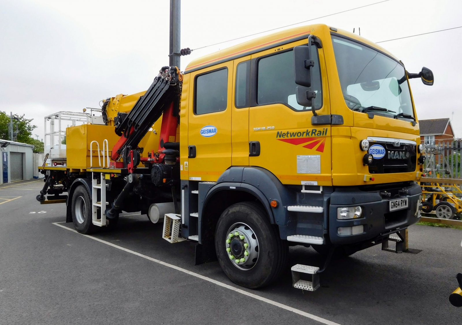 Quattro - MAN TGM with MEWP Module — ontrackplant.com