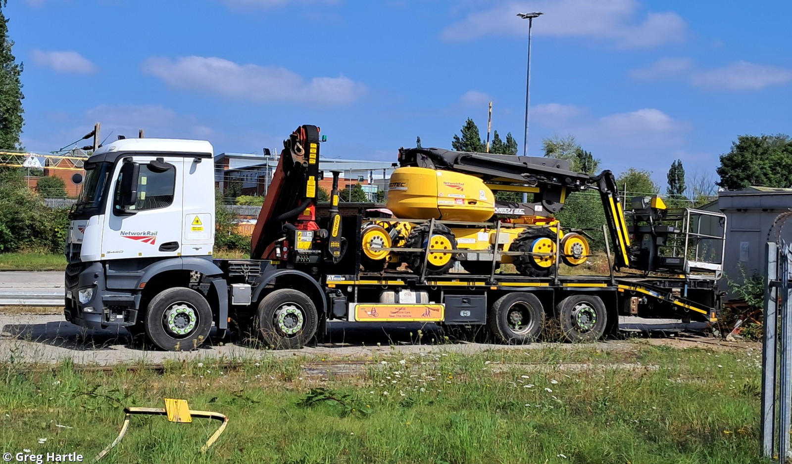 Network Rail (High Output) - Road-Railers — ontrackplant.com