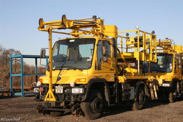 Network Rail - Unimog U400 — ontrackplant.com