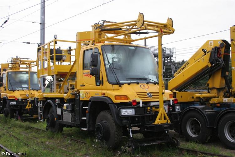 Network Rail - Unimog U400 — ontrackplant.com