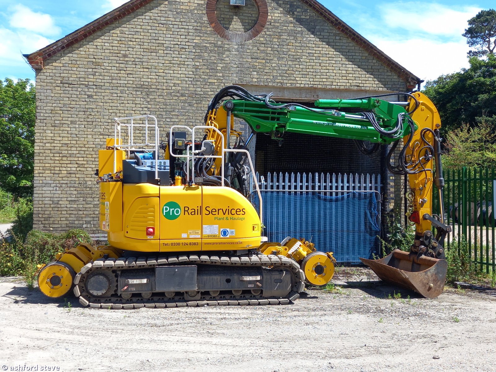 ontrackplant.com — On-Track Plant, Track Machines, Road-Rail Vehicles ...
