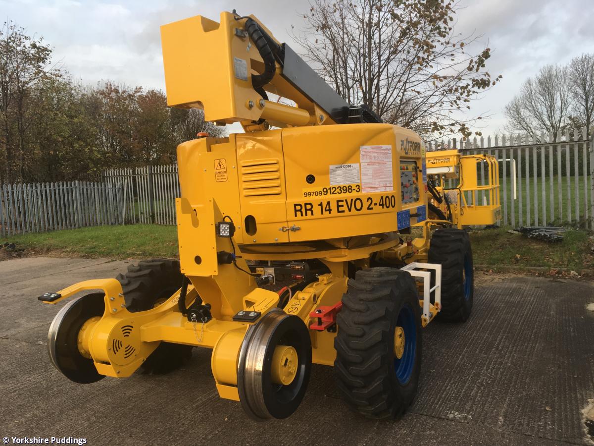 Readypower - Platform Basket RR14 EVO2-400 — ontrackplant.com