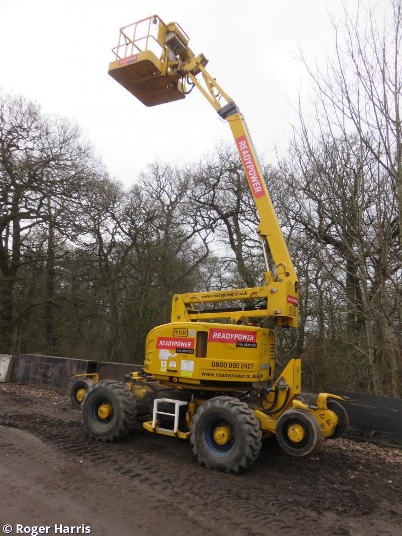 Readypower - Platform Basket RR14 EVO2-400 — ontrackplant.com