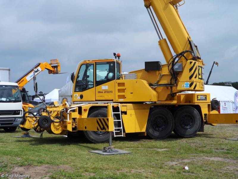 Quattro - Terex Demag AC40 City Crane Roadrailer — ontrackplant.com