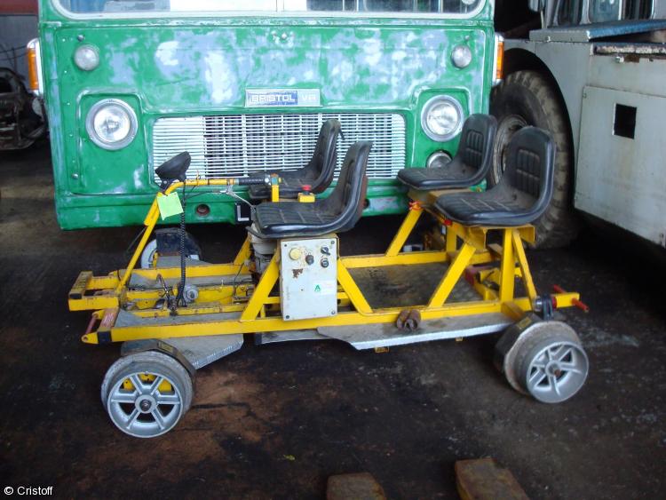 ST/02/02 - Geismar Steel EGO4 four seater trolley — ontrackplant.com