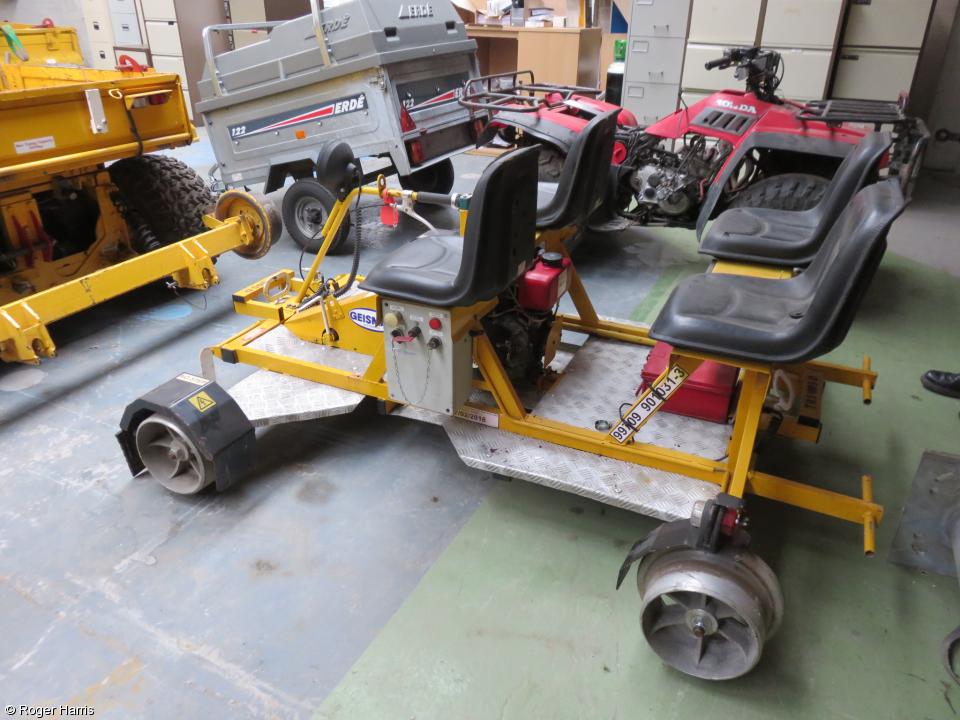 ST/03/35 - Geismar Steel EGO4 four seater trolley — ontrackplant.com
