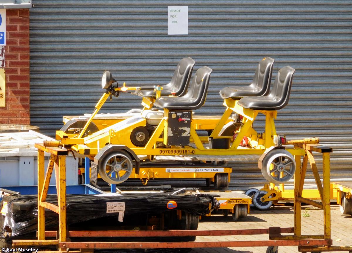 ST/03/45 - Geismar Steel EGO4 four seater trolley — ontrackplant.com
