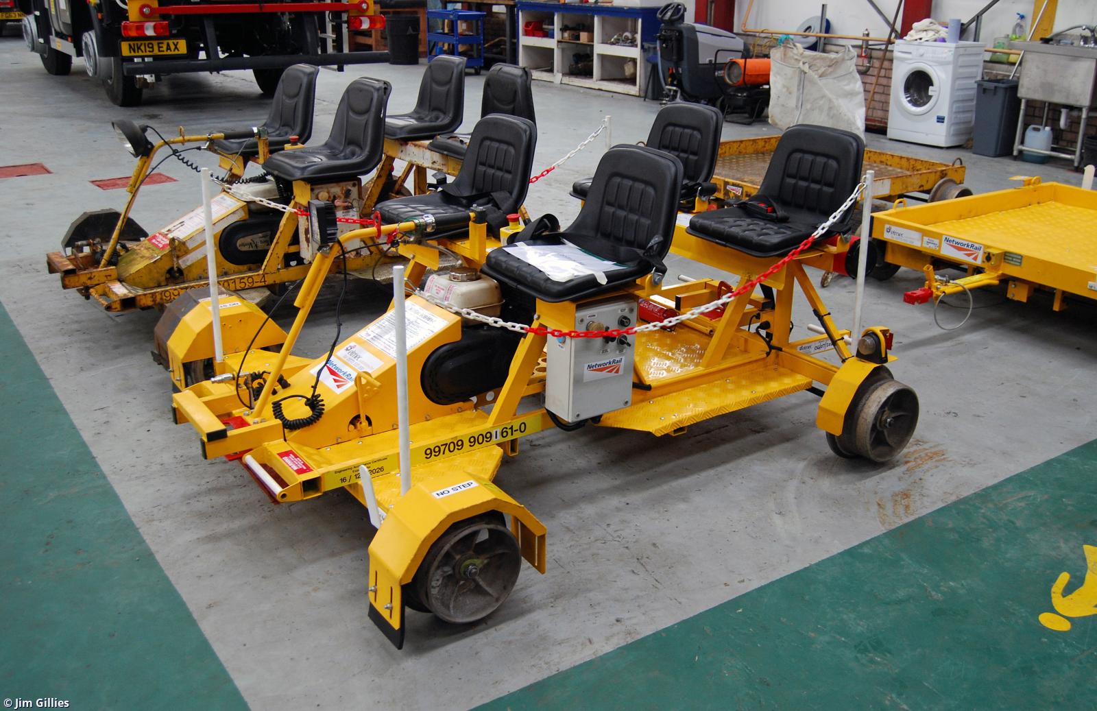 ST/03/45 - Geismar Steel EGO4 four seater trolley — ontrackplant.com