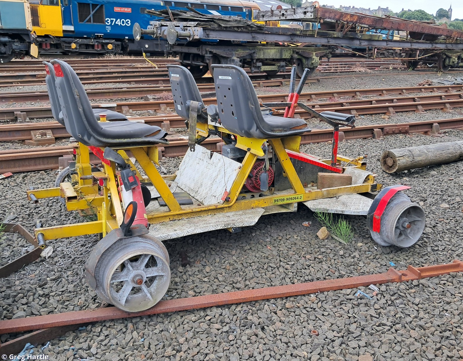 ST/09/04 - Geismar Steel EGO4 four seater trolley — ontrackplant.com