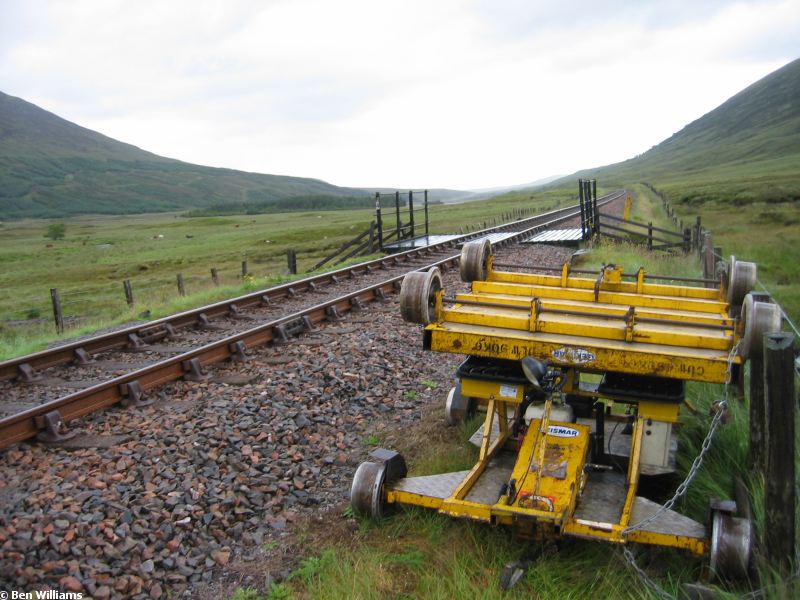 ST/02/05 - Geismar Steel EGO4 four seater trolley — ontrackplant.com