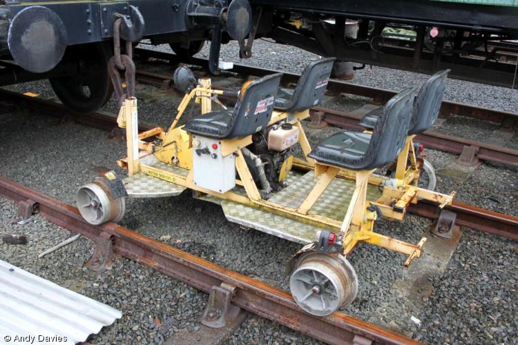 ST/03/57 - Geismar Steel EGO4 four seater trolley — ontrackplant.com