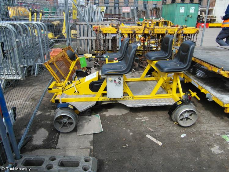ST/08/02 - Geismar Steel EGO4 four seater trolley — ontrackplant.com