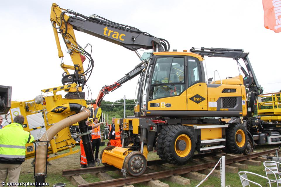 SAF Ltd SAF RR007 - Excarailer LR220 / Volvo EW140D excavator — ontrackplant.com