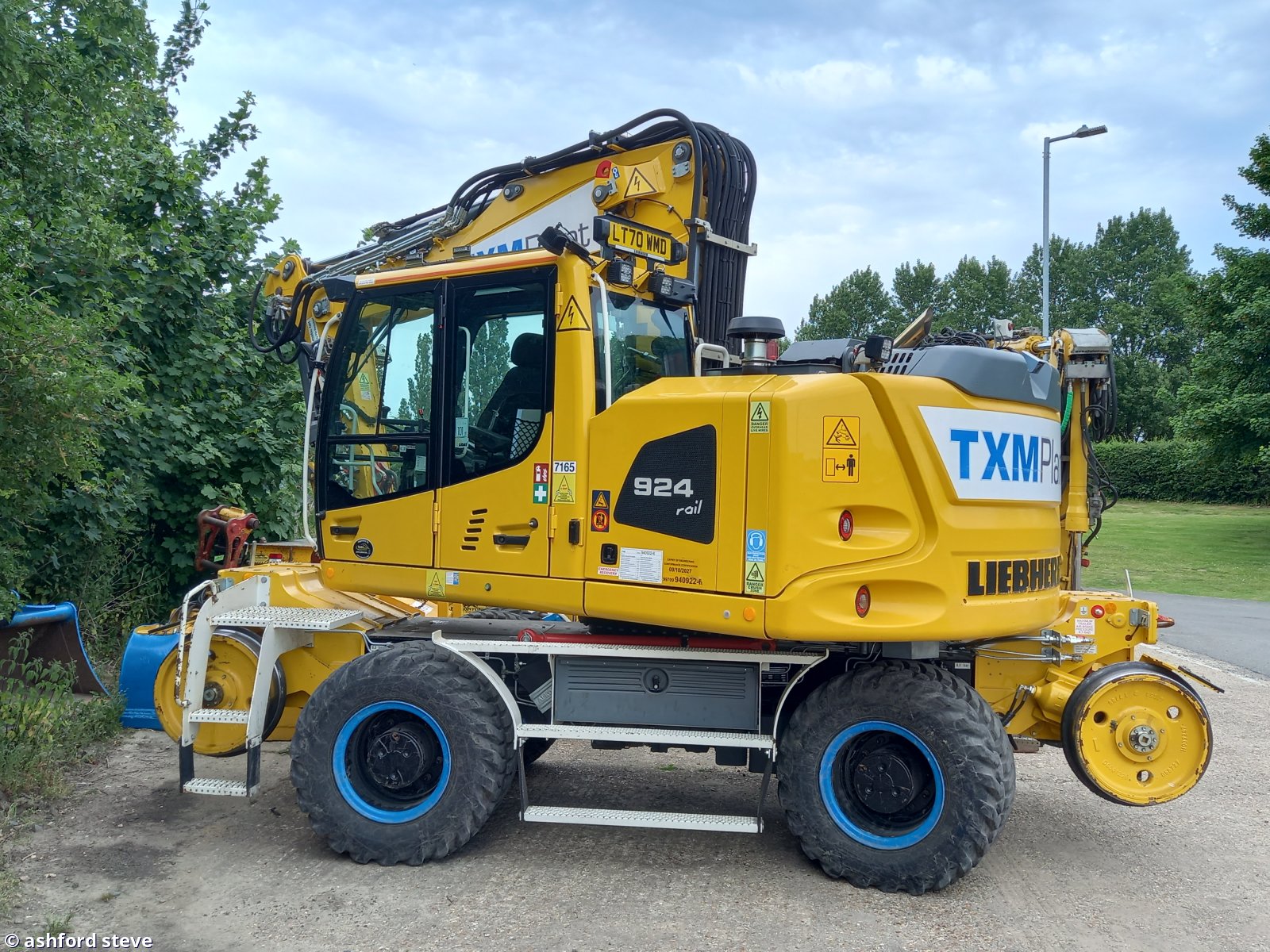 Readypower - Liebherr A924 Rail Litronic — ontrackplant.com