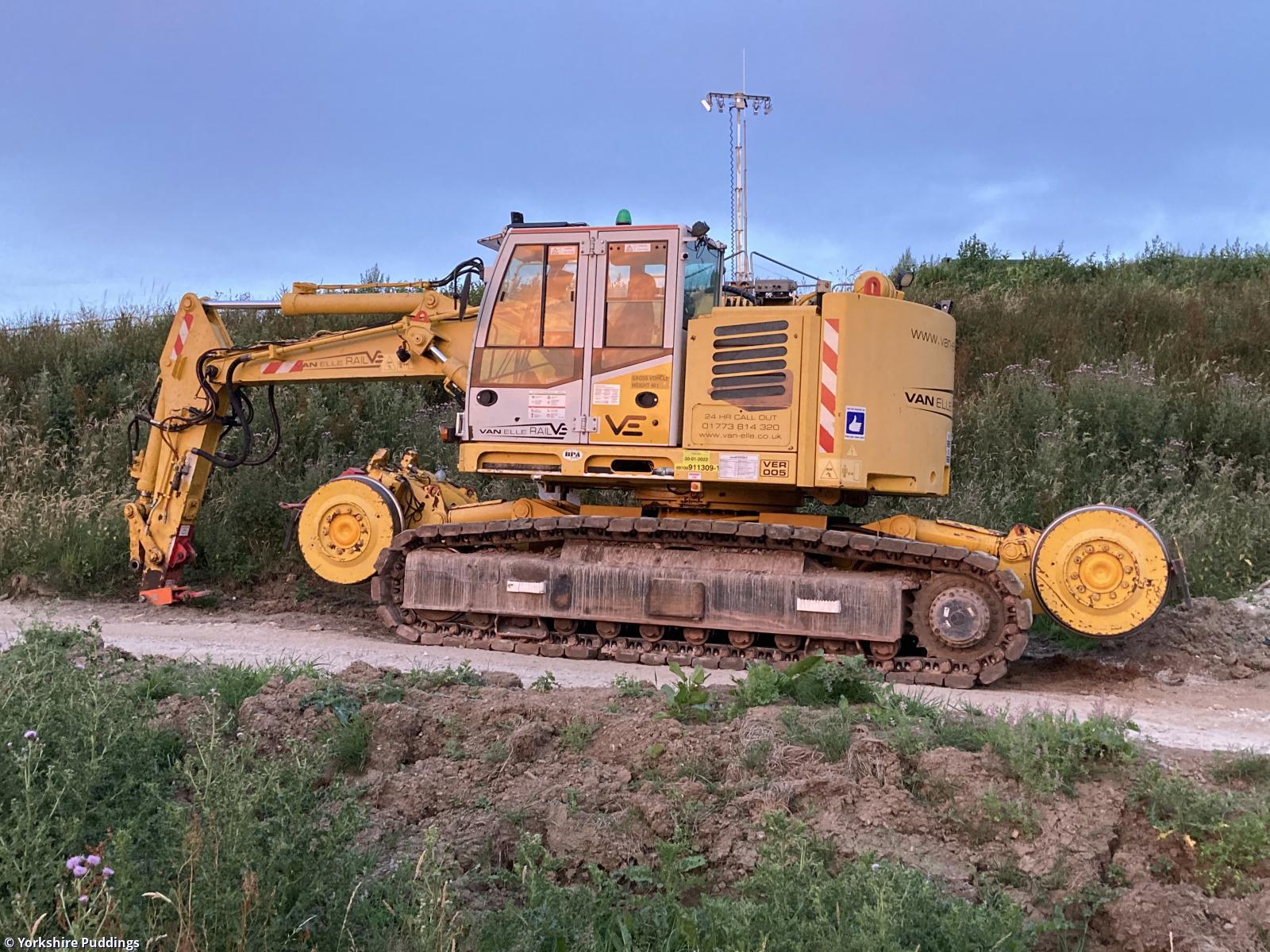 Van Elle VER005 - Colmar T10000FSC tracked excavator — ontrackplant.com