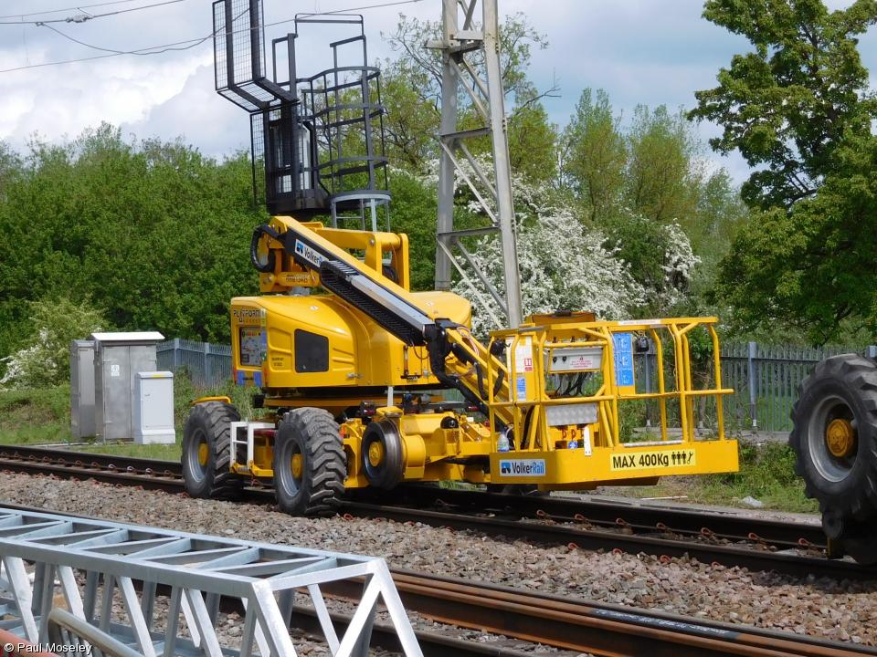 VolkerRail - Platform Basket RR14 EVO2-400 — ontrackplant.com